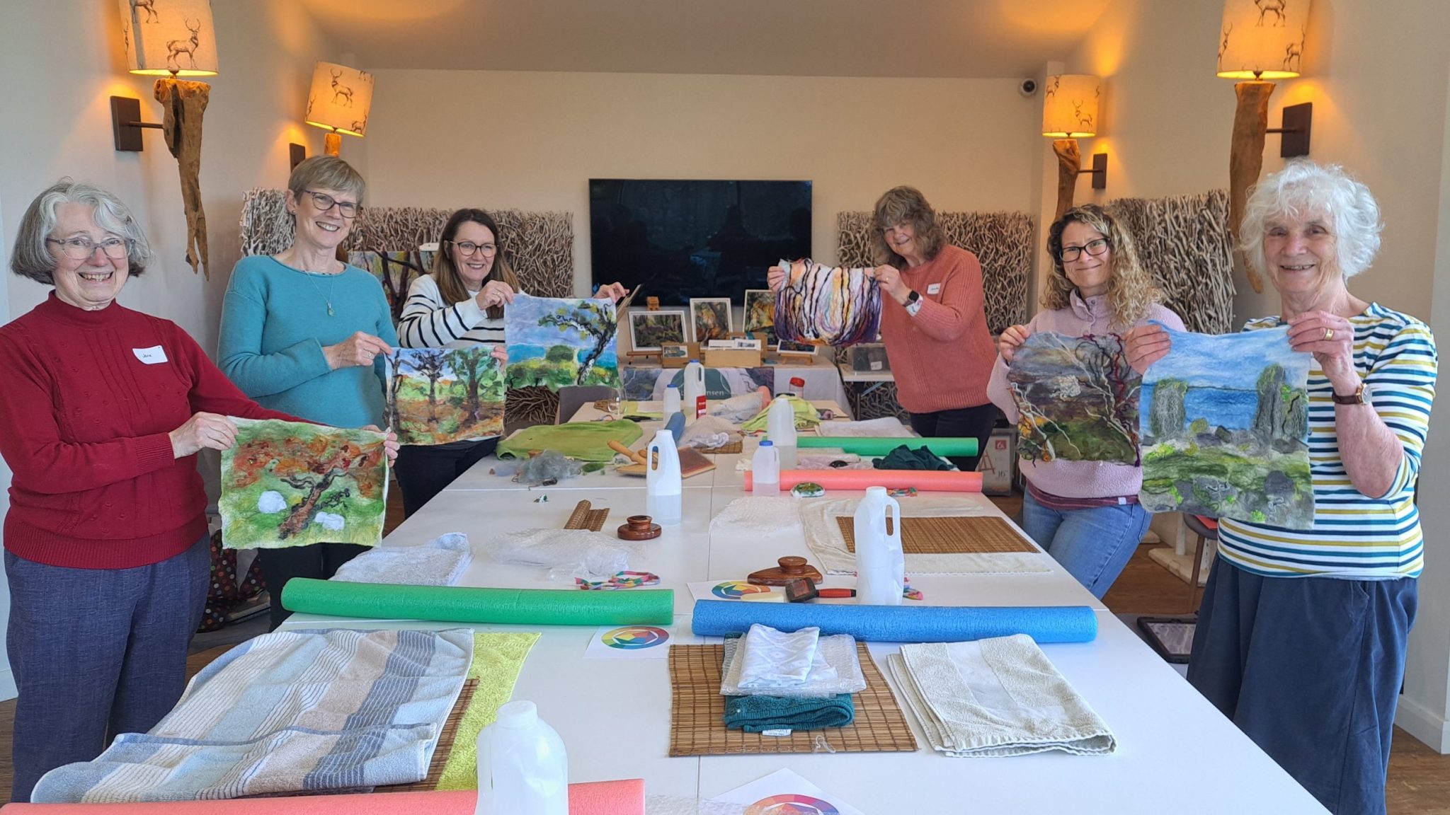 Wet Felt on Silk Workshop with Steph Jansen @feltsteph - International Feltmakers Association